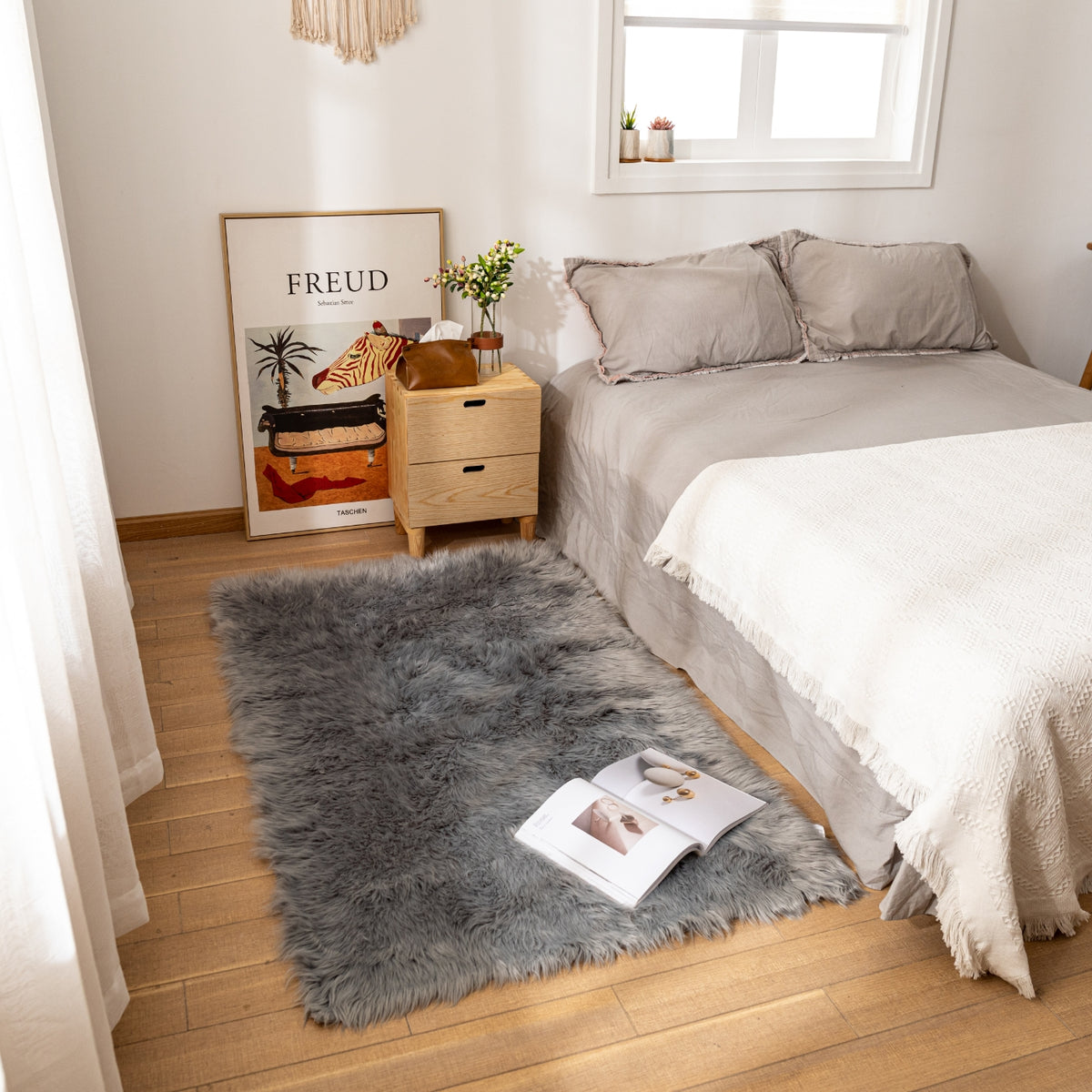 How to Pick the Right Bedroom Rug Size? - Lahome