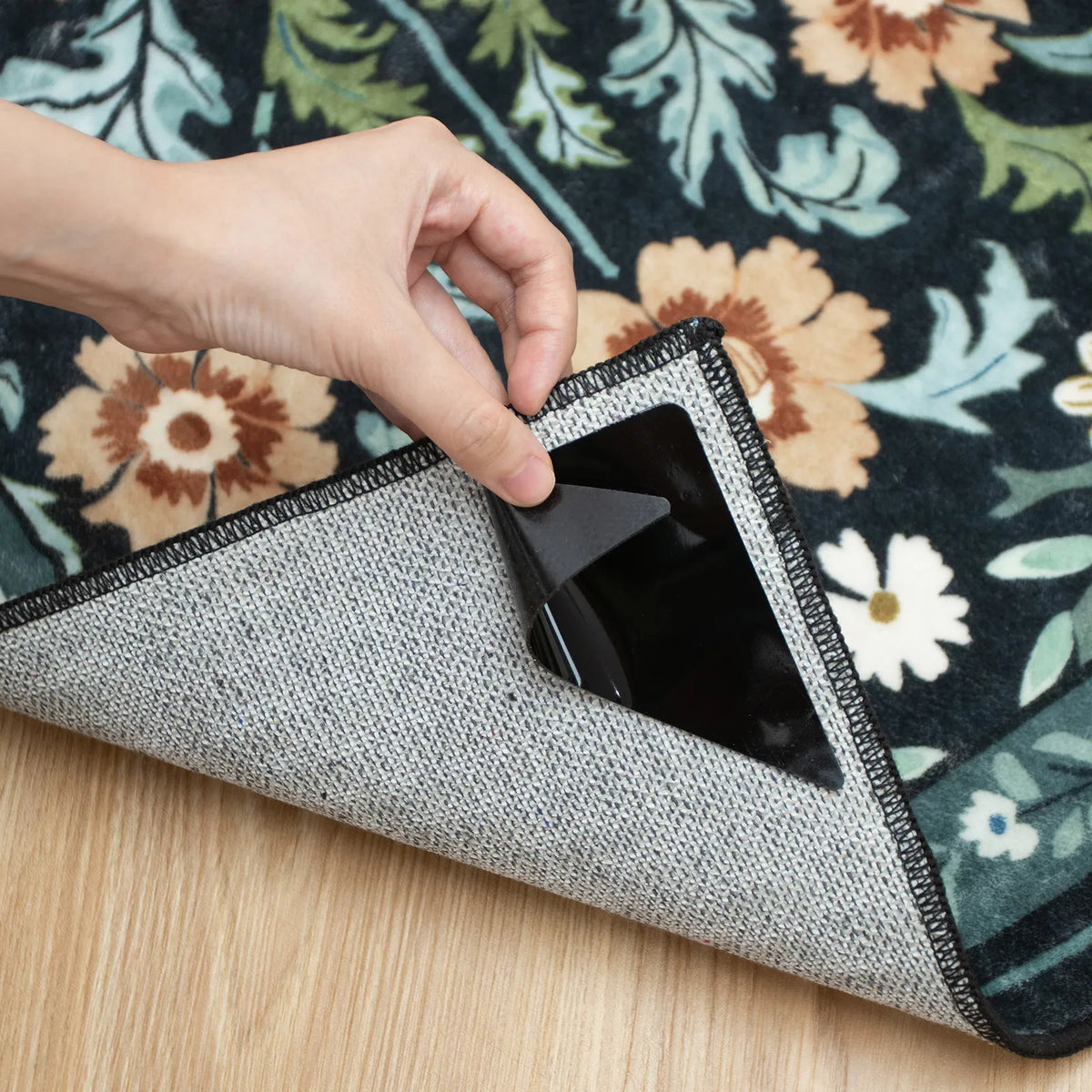 Corner Rug Grippers - Lahome
